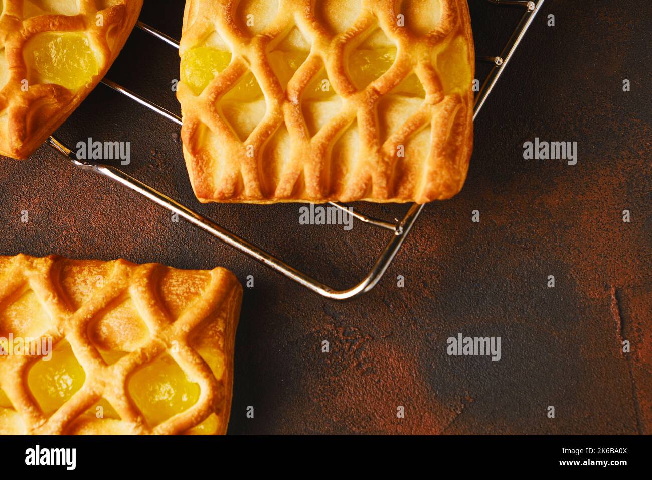 Food sweet mini pies hi-res stock photography and images - Alamy