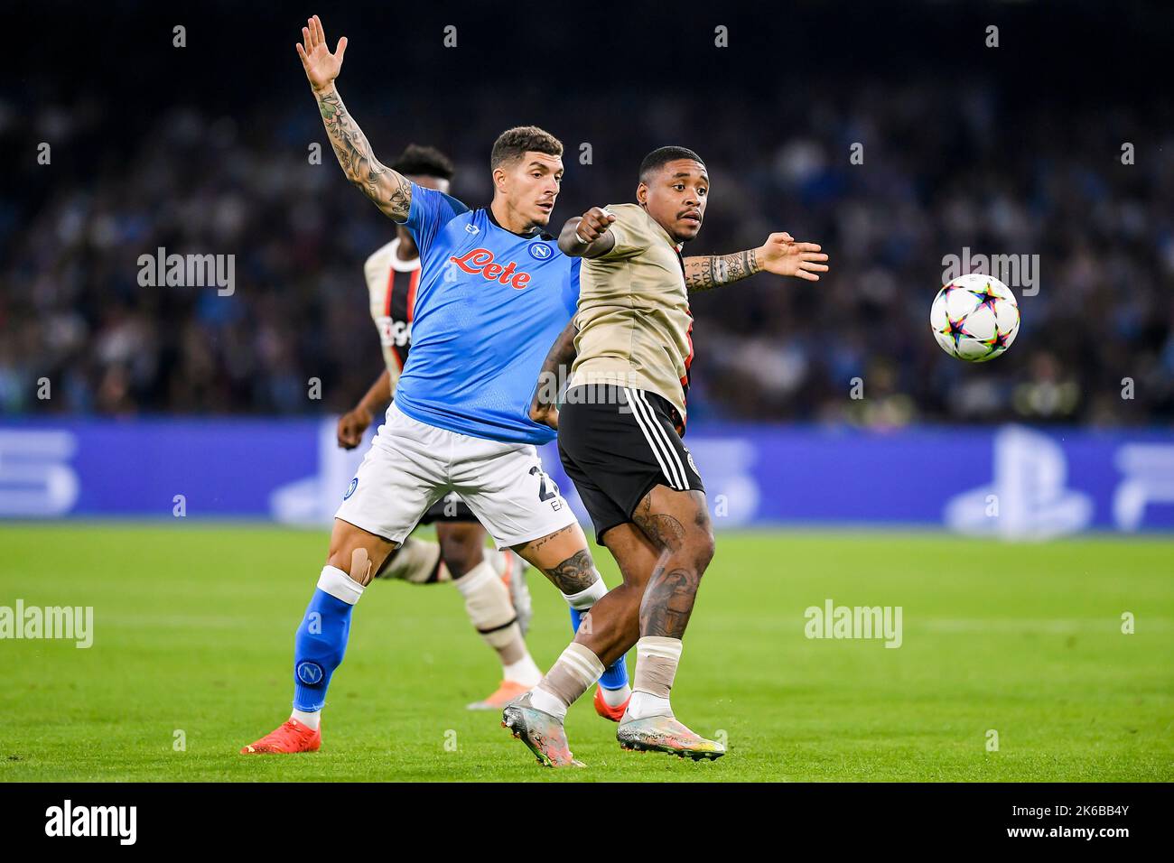 Steven bergwijn di ajax hi-res stock photography and images - Alamy