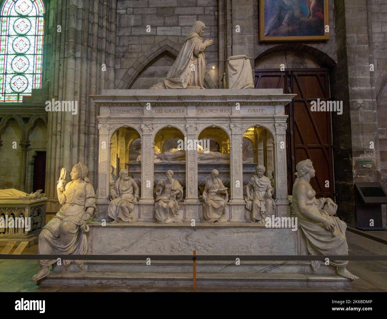 Saint denis cathedral hi-res stock photography and images - Alamy