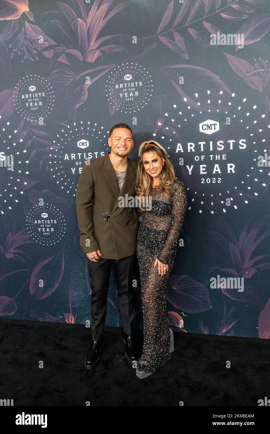 Kane Brown (L) and wife Katelyn Jae Brown (R) walk the arrival carpet ...
