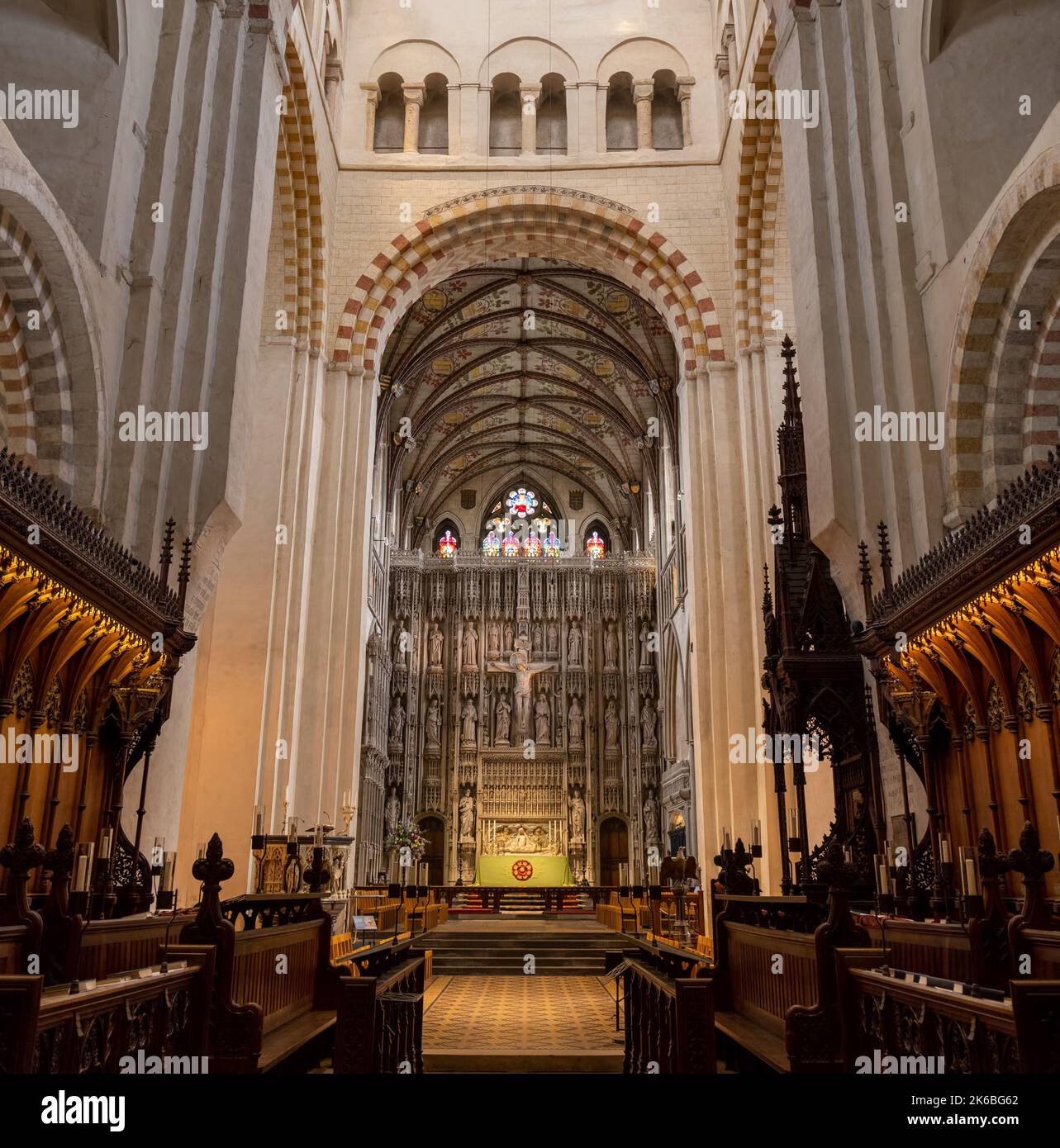 The Nave of St Albans Cathedral with the Wallingford scrren, a 15th ...