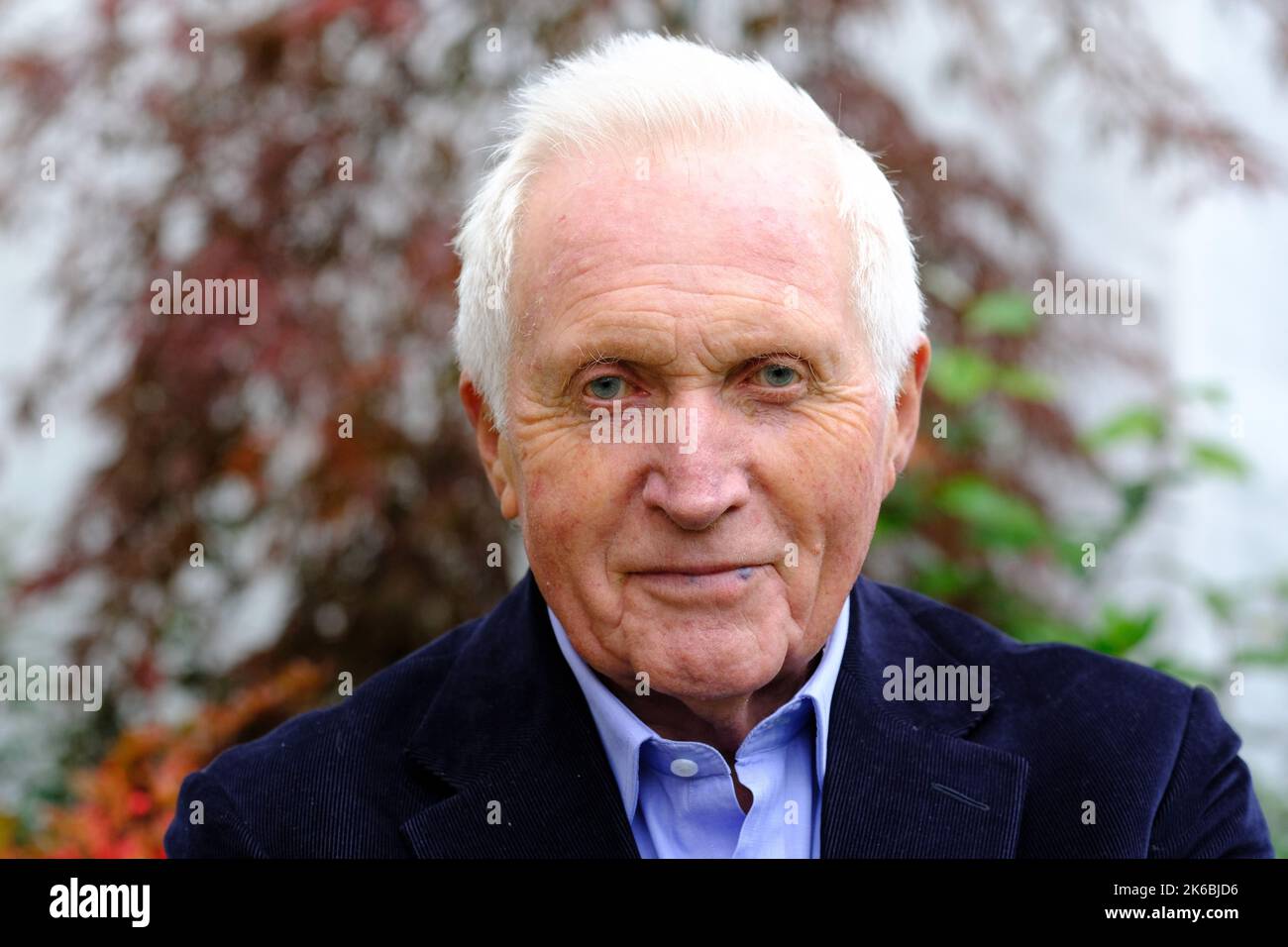David dimbleby hi-res stock photography and images - Alamy