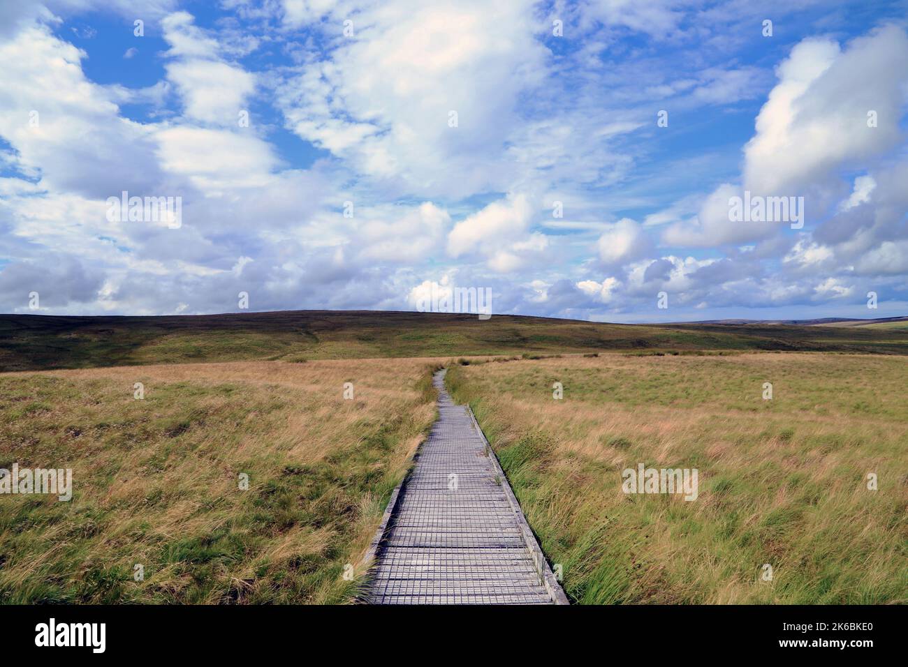 A highway road through a dry valley Stock Photo - Alamy
