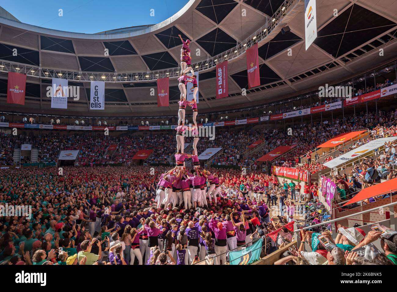 9 personas hi-res stock photography and images - Alamy