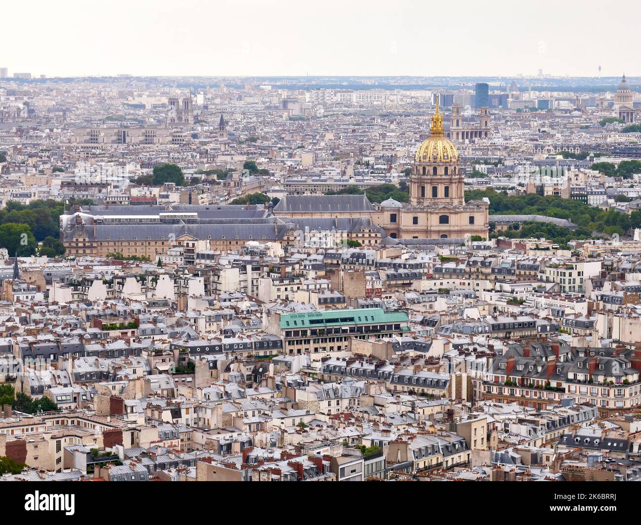 Paris (France): panoramic view of buildings in the 7th arrondissement ...