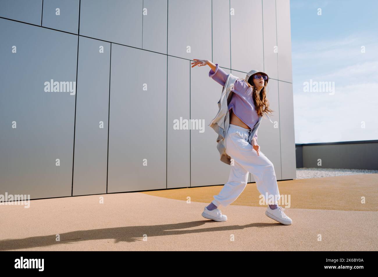 Crazy dancing street hi-res stock photography and images - Alamy
