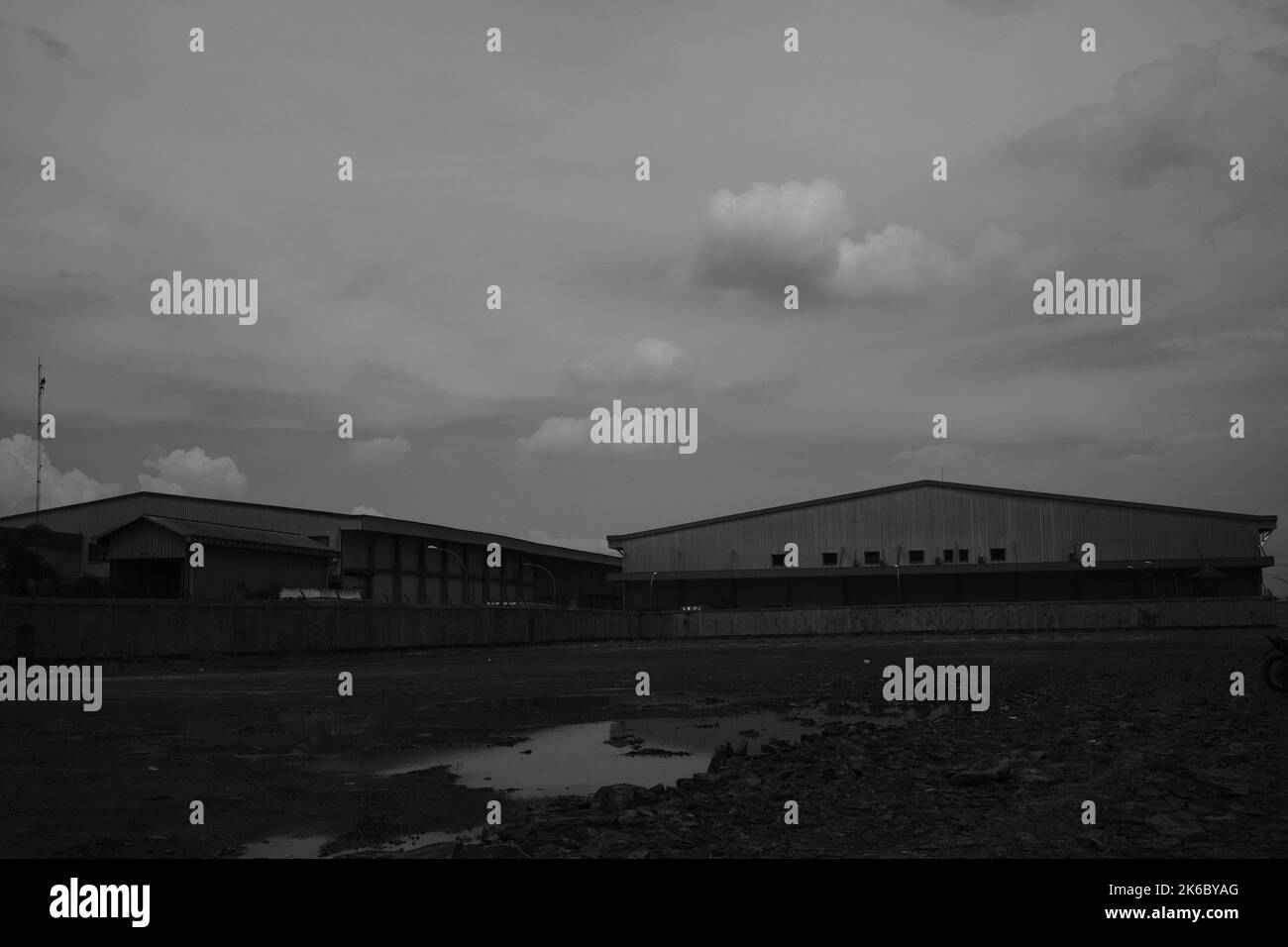 Monochrome photo, Factory roof in the afternoon in the Cikancung area ...