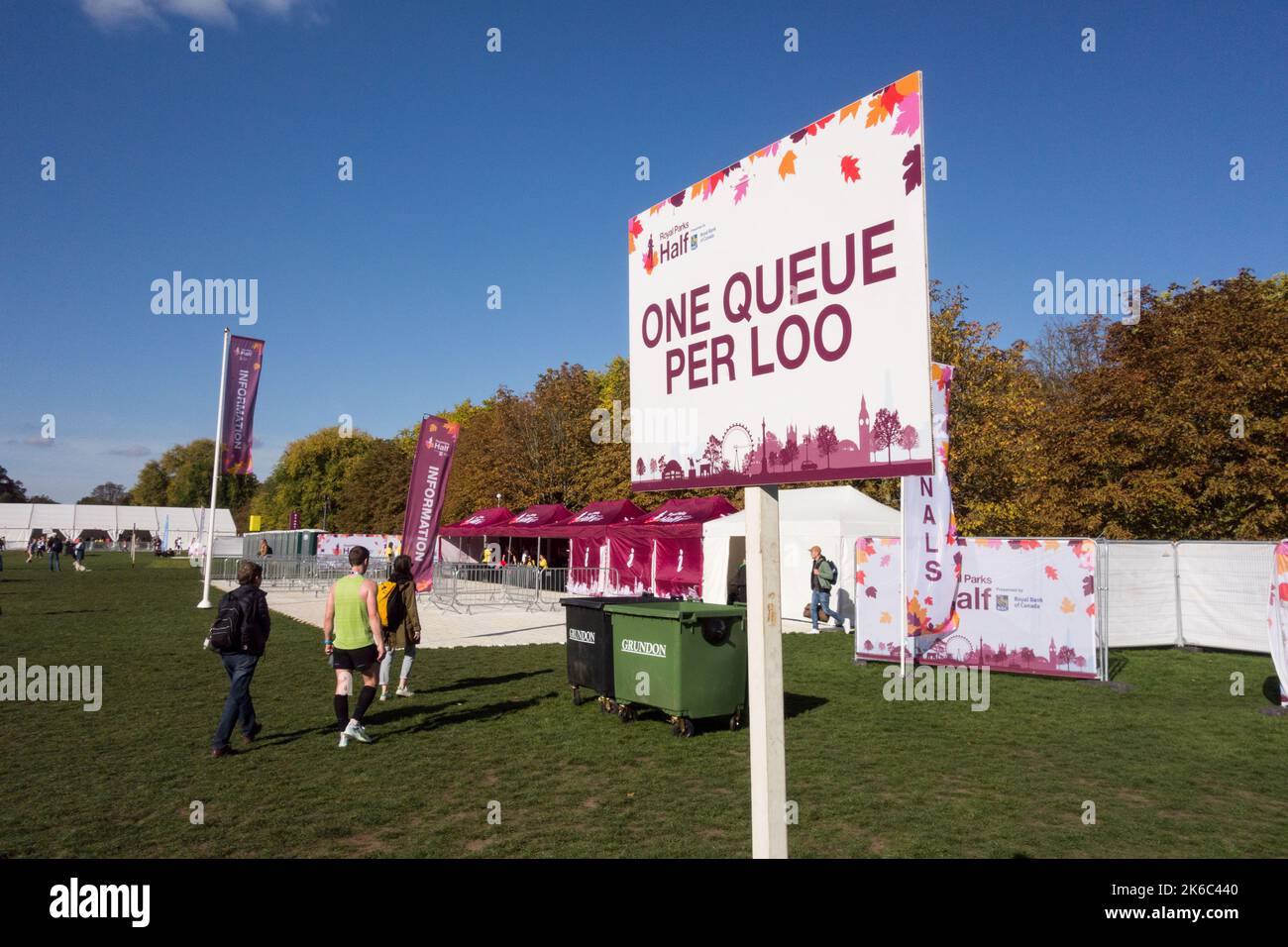 One Queue per loo signage at this year's Royal Parks Half Marathon ...
