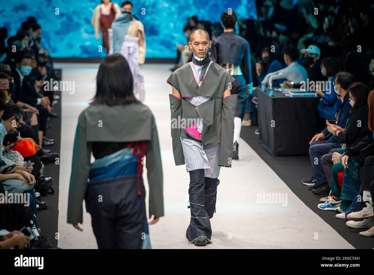 Taipei. 13th Oct, 2022. The models present creations by Shih Chung Yu ...