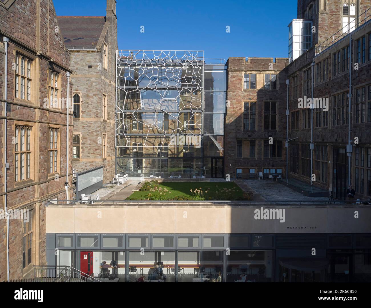 High level exterior view. University of Bristol: Fry Building, Bristol ...