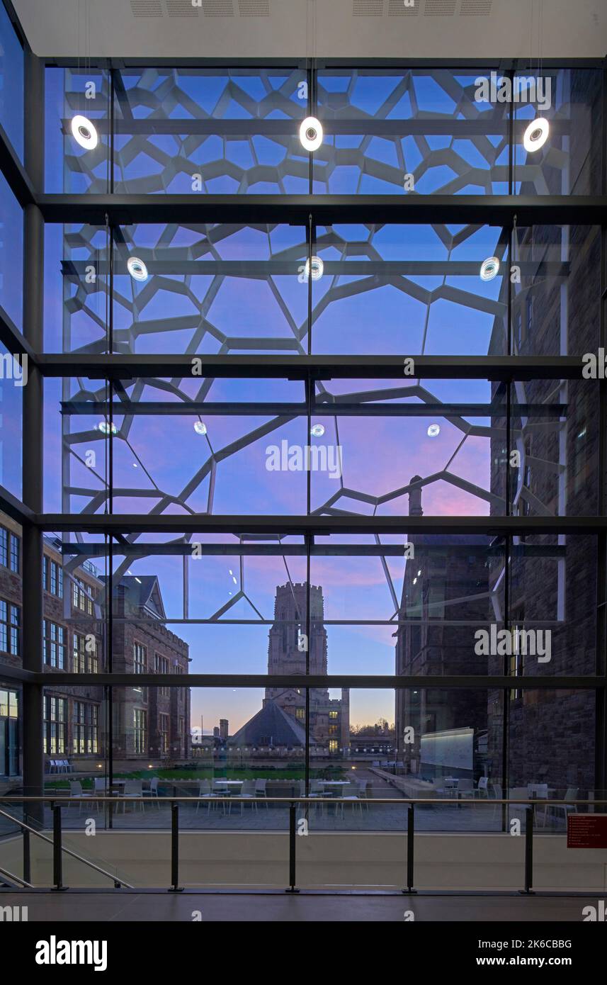 Main circulation space. University of Bristol: Fry Building, Bristol ...