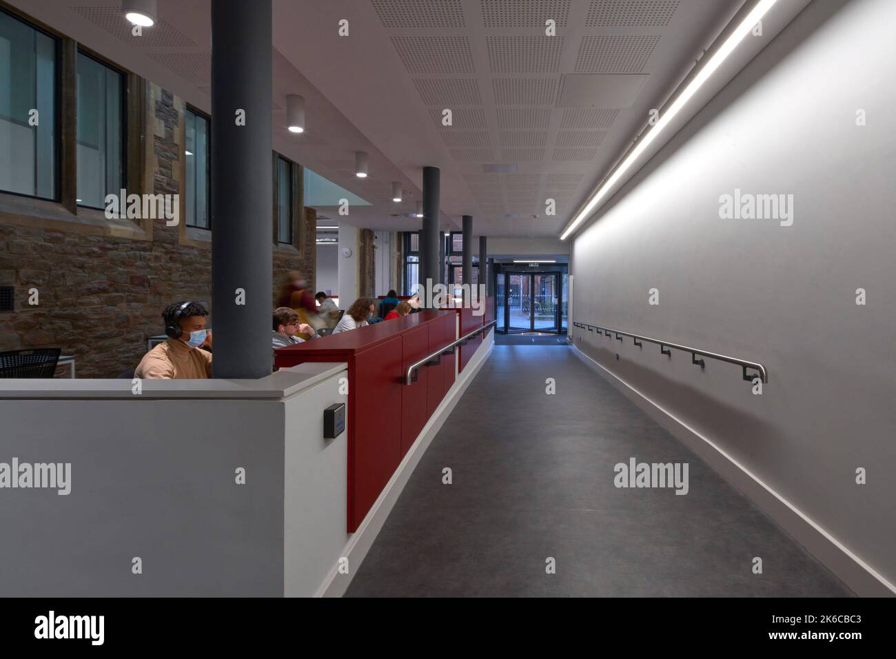 Lower corridor with ramp. University of Bristol: Fry Building, Bristol ...