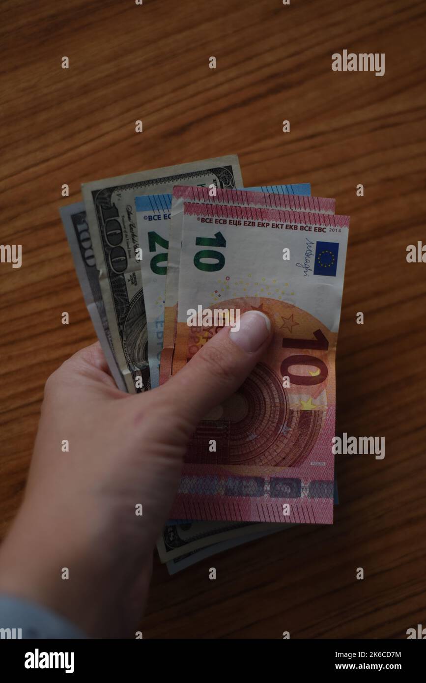 Cash, change and banknotes of various sizes Stock Photo - Alamy