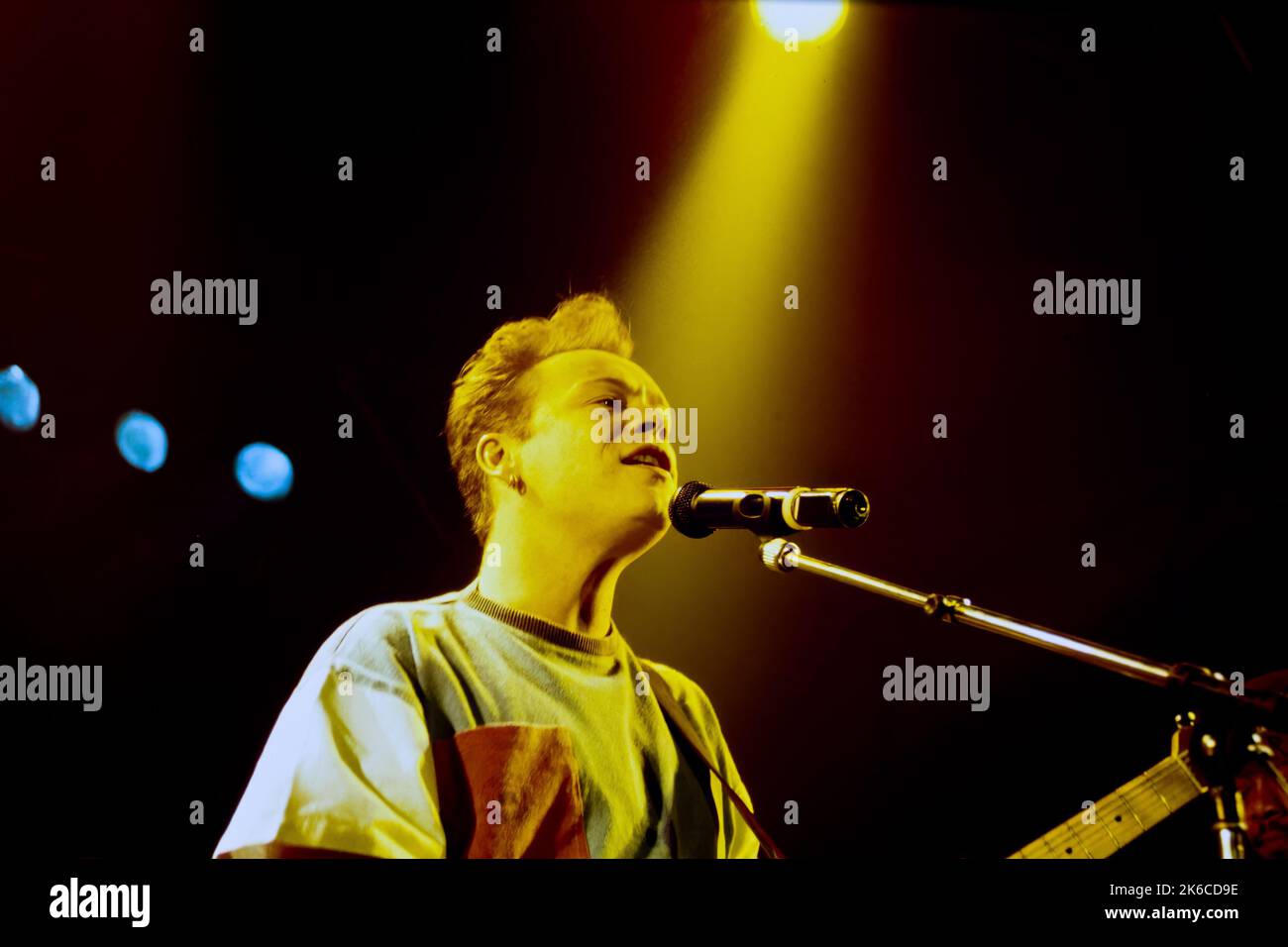 UB40 lead singer Ali Campbell on stage in Rome 1989 Stock Photo - Alamy