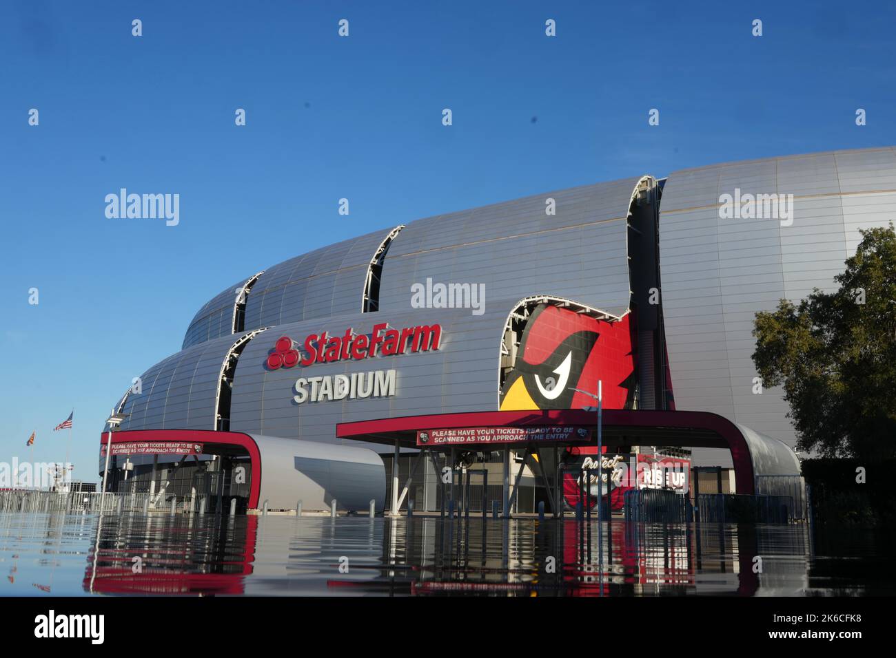 A general overall view of State Farm Stadium and reflection pond and ...