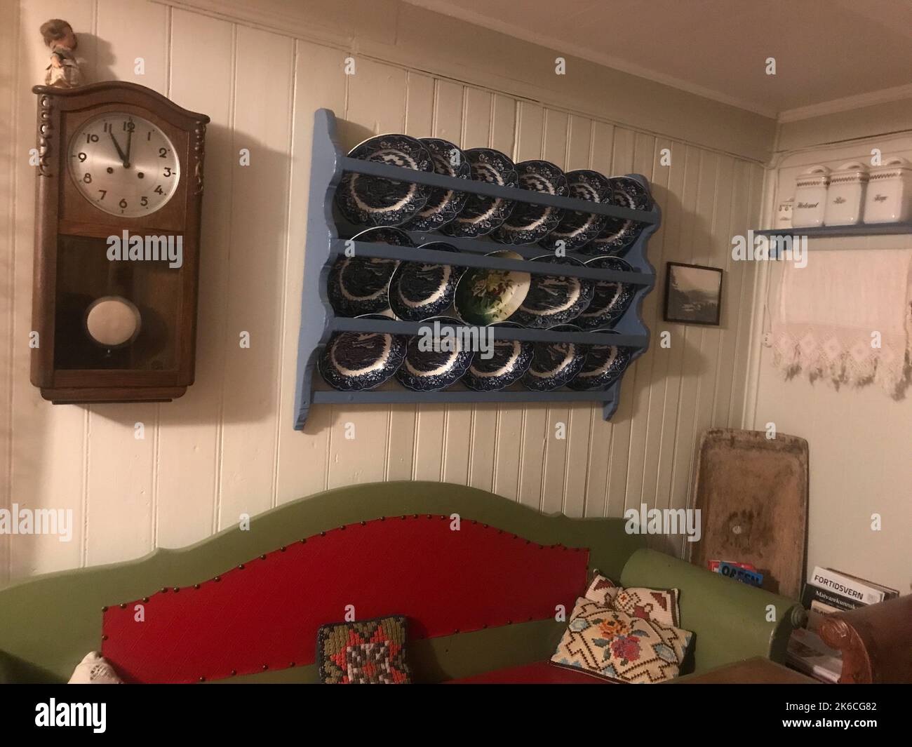 Interior of traditional Norwegian wooden house Stock Photo - Alamy