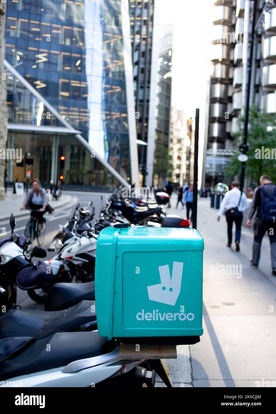Deliveroo carrier hi-res stock photography and images - Alamy