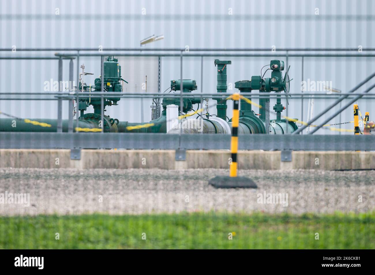 Obergailbach, France. 13th Oct, 2022. The GRTgaz plant in Obergailbach ...