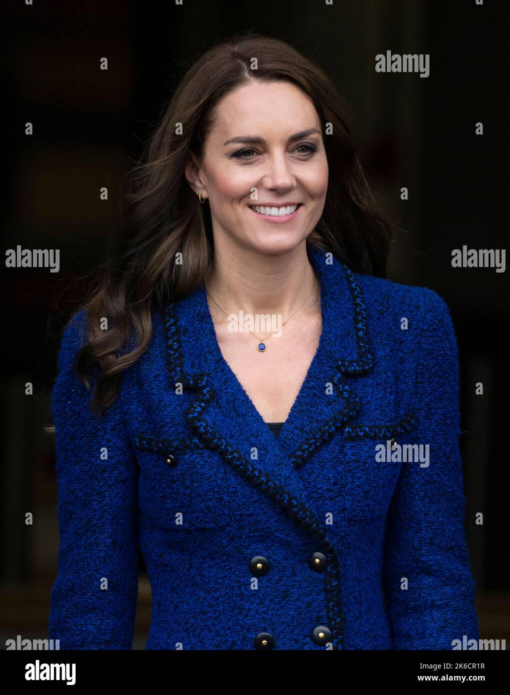 Princess elizabeth engagement portrait hi-res stock photography and ...