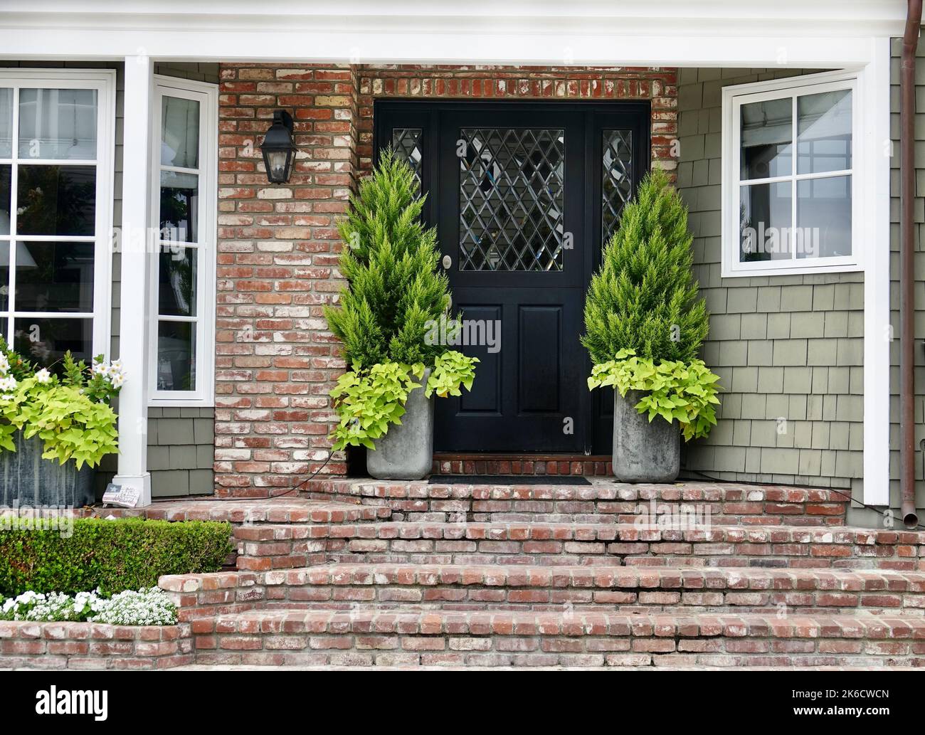 Beveled glass front door hi-res stock photography and images - Alamy