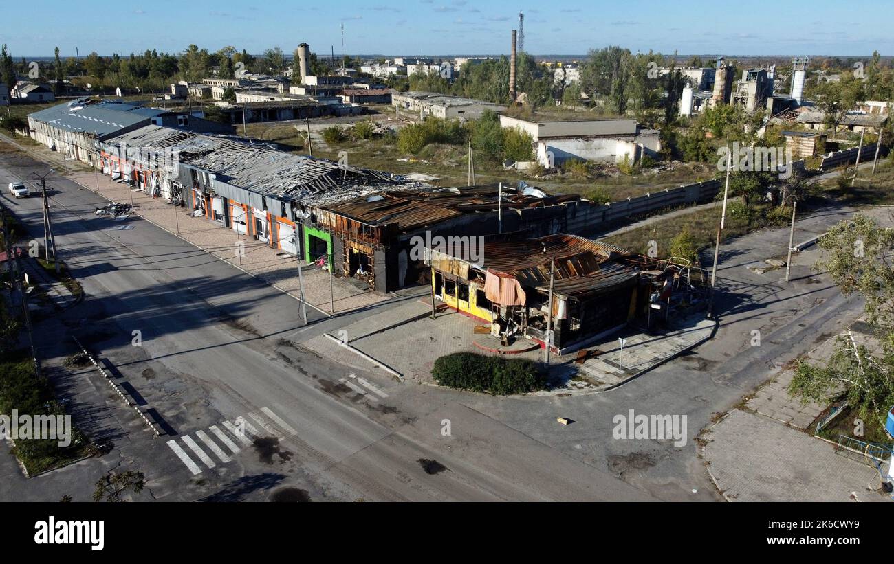 Battle-damaged houses in the streets of Lyman, Ukraine, October 6, 2022 ...
