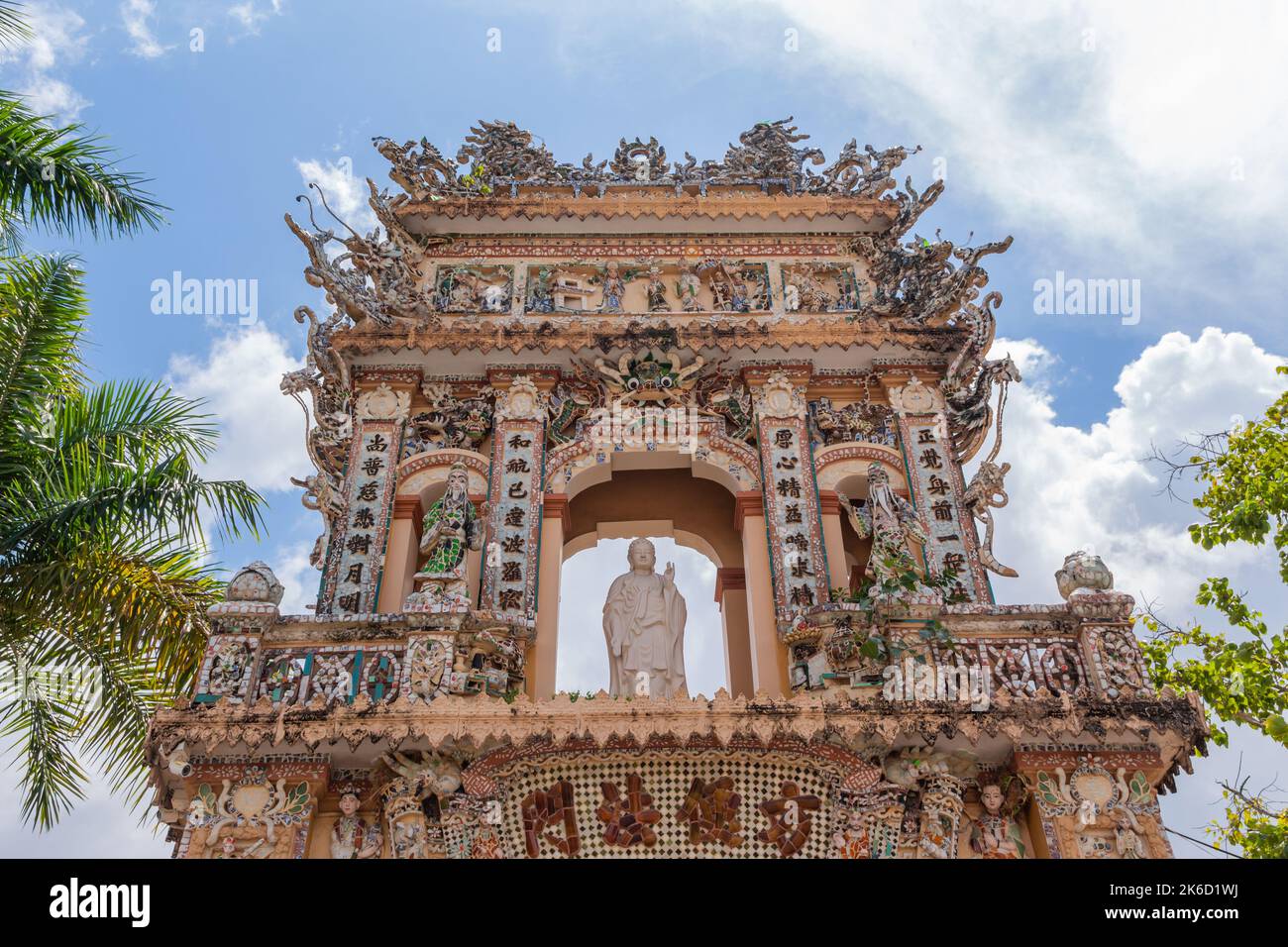 My Tho, Vietnam - July 19, 2022: Vinh Trang Pagoda in My Tho city, the ...