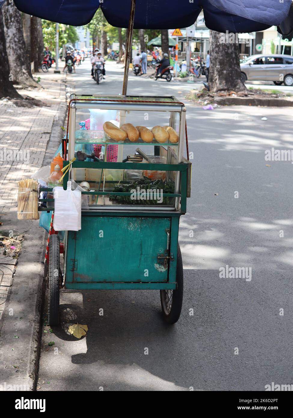 Vietnamese food stand selling the famous Vietnamese sandwich Stock ...