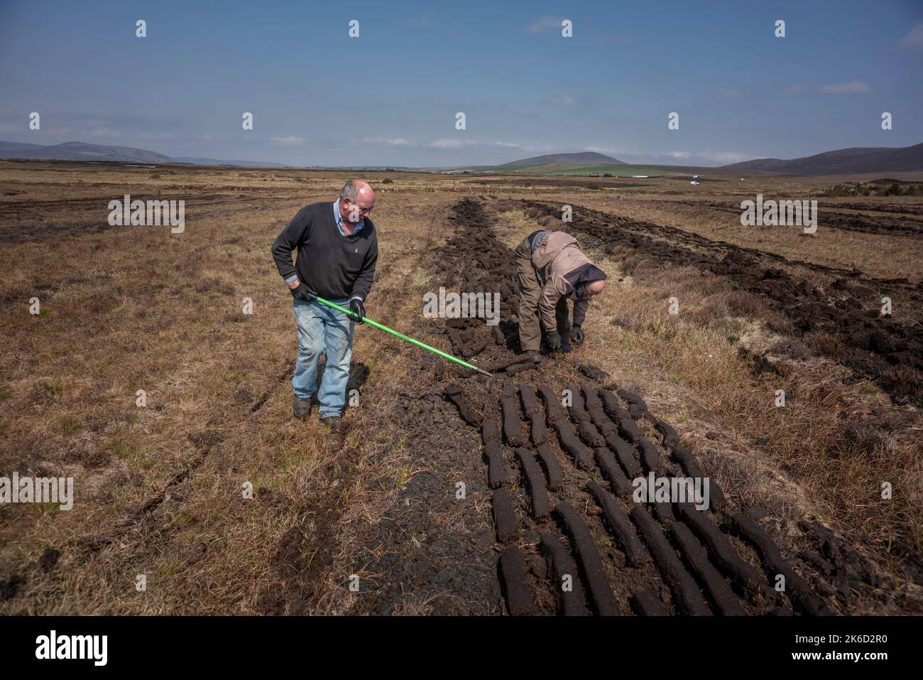 Turf cutting ireland hi-res stock photography and images - Alamy