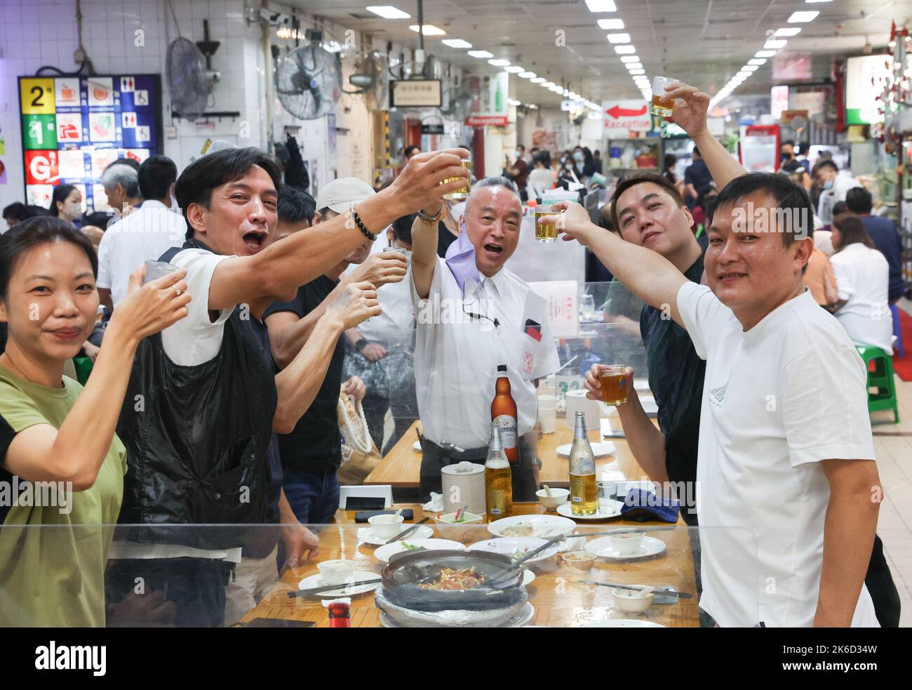 Tung po restaurant hi-res stock photography and images - Alamy