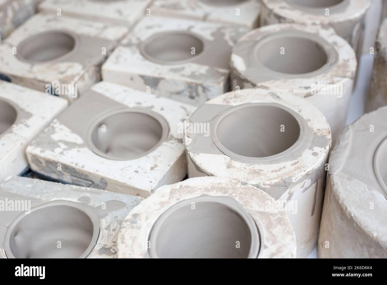Plaster casting craft hi-res stock photography and images - Alamy