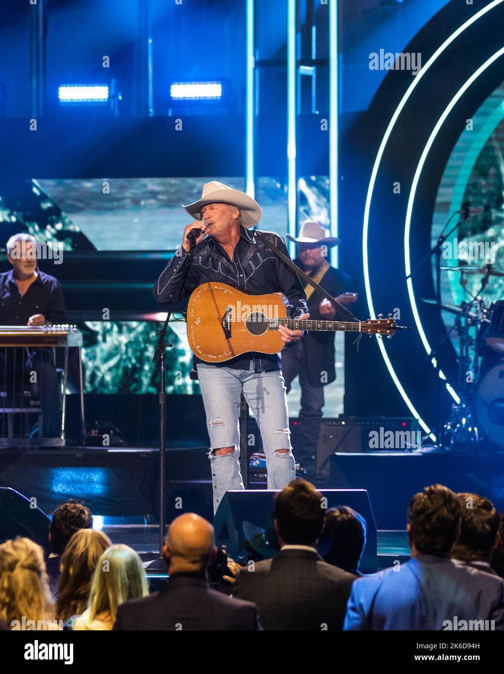 Alan Jackson performs on stage at the CMT Artists of the Year at ...
