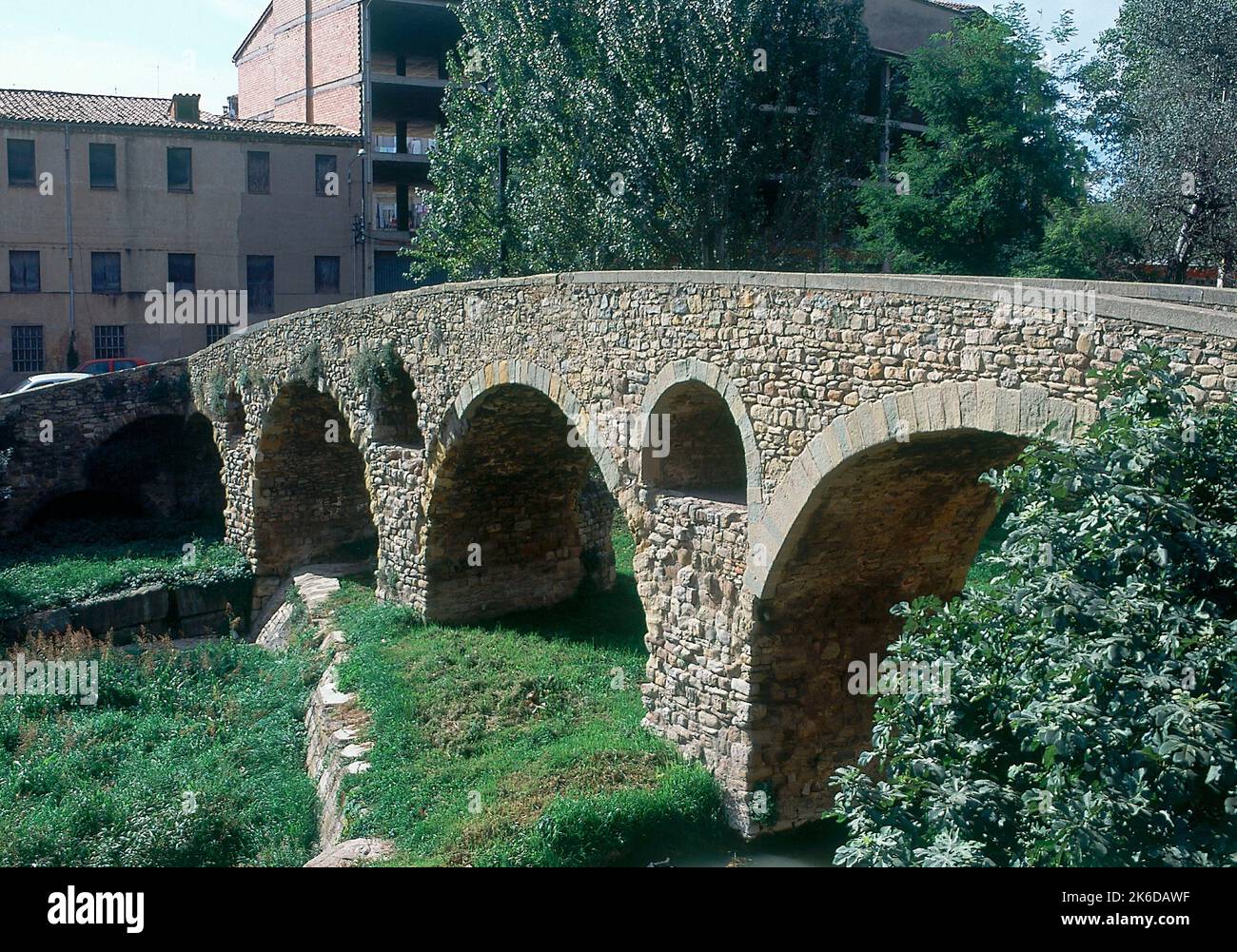 PUENTE DE QUERALT CONSTRUIDO EN EL SIGLO XI - ROMANICO CATALAN ...