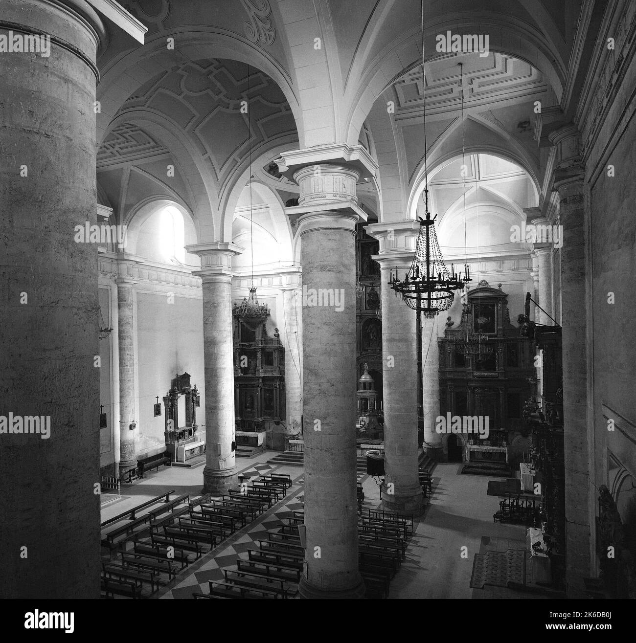 INTERIOR DE LA CATEDRAL DE SANTA MARIA MAGDALENA - SIGLO XVII -BARROCO ...