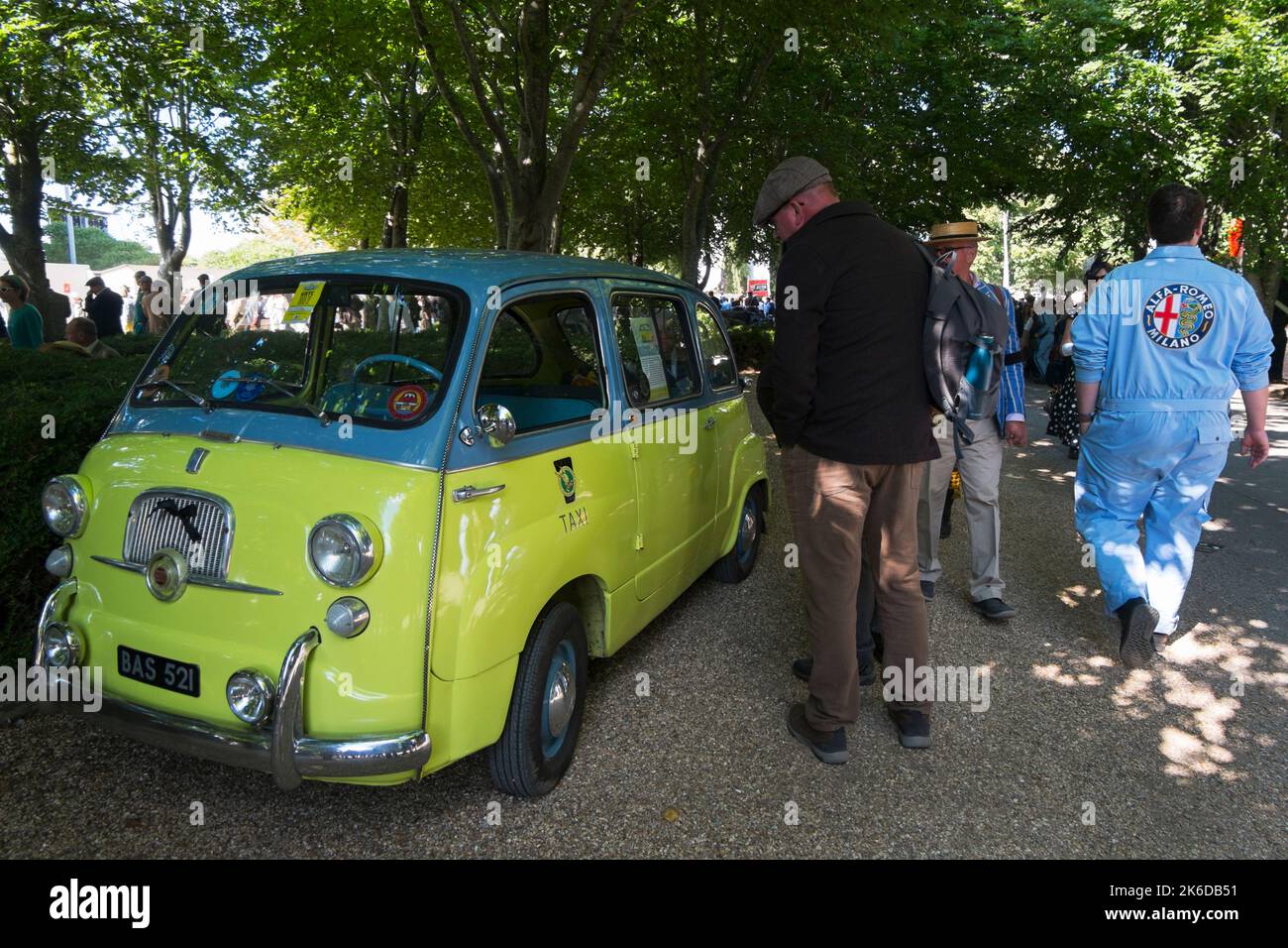 Alfa romeo mechanics overalls hi-res stock photography and images - Alamy