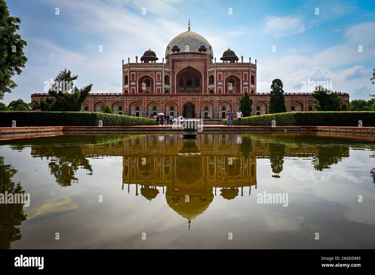 The Humayun's tomb is the tomb of the Mughal Emperor Humayun in Delhi ...