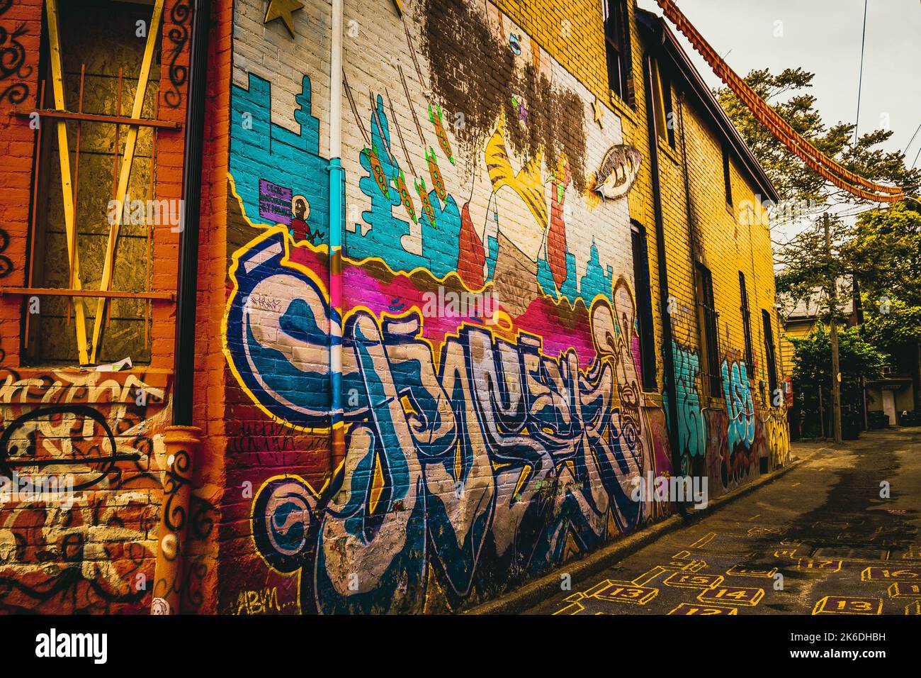 Graffitialley hi-res stock photography and images - Alamy