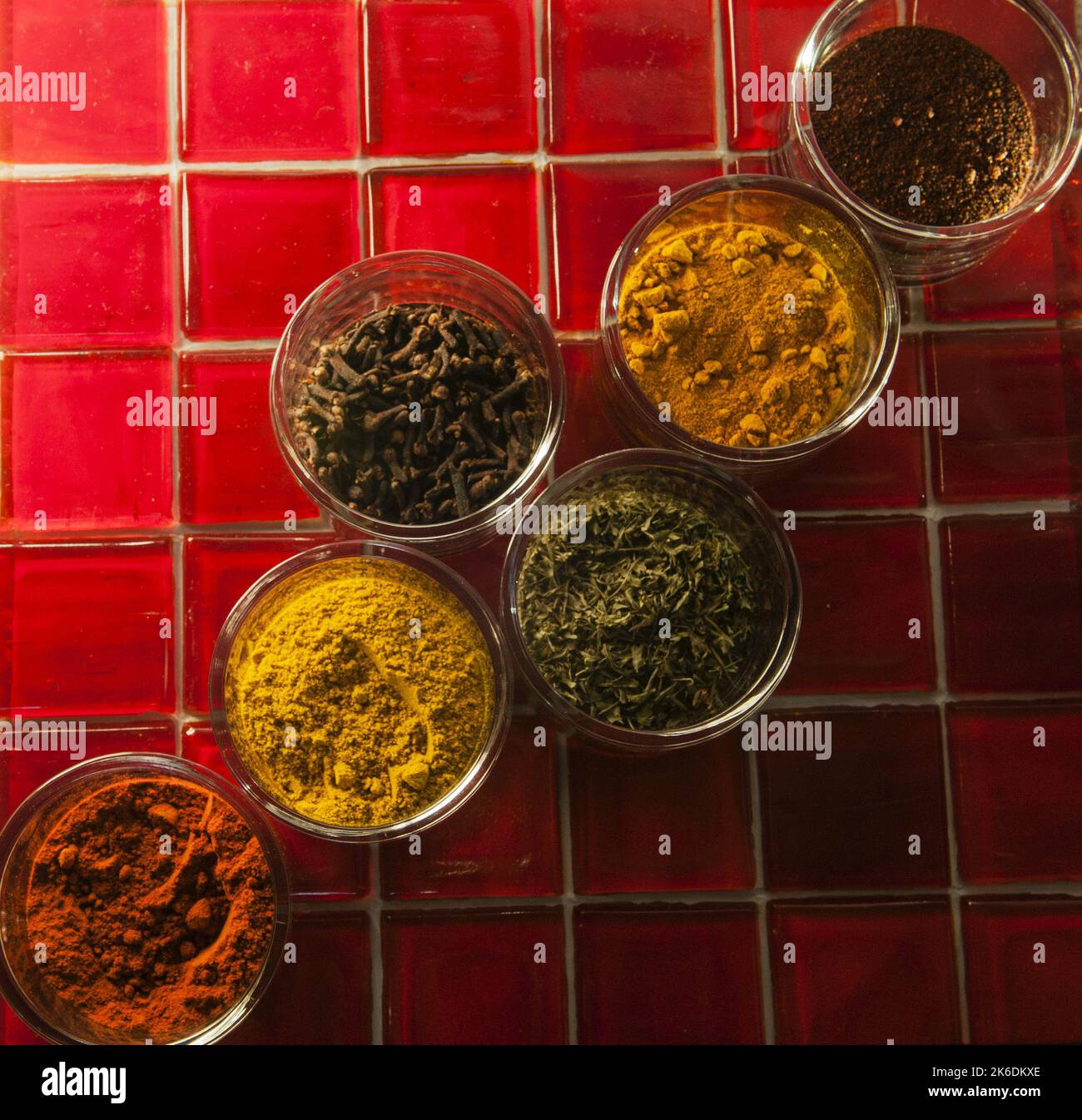 Spices sprinkle hi-res stock photography and images - Alamy