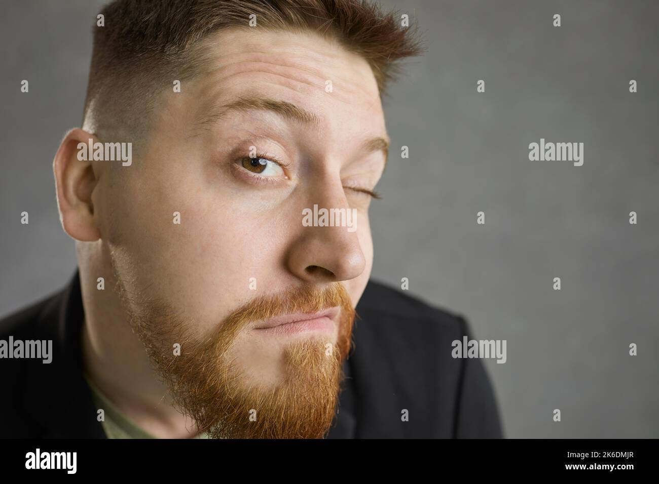 Suspicious person hi-res stock photography and images - Alamy