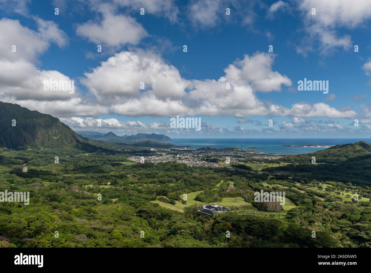 Nu'uanu valley lookout hi-res stock photography and images - Alamy