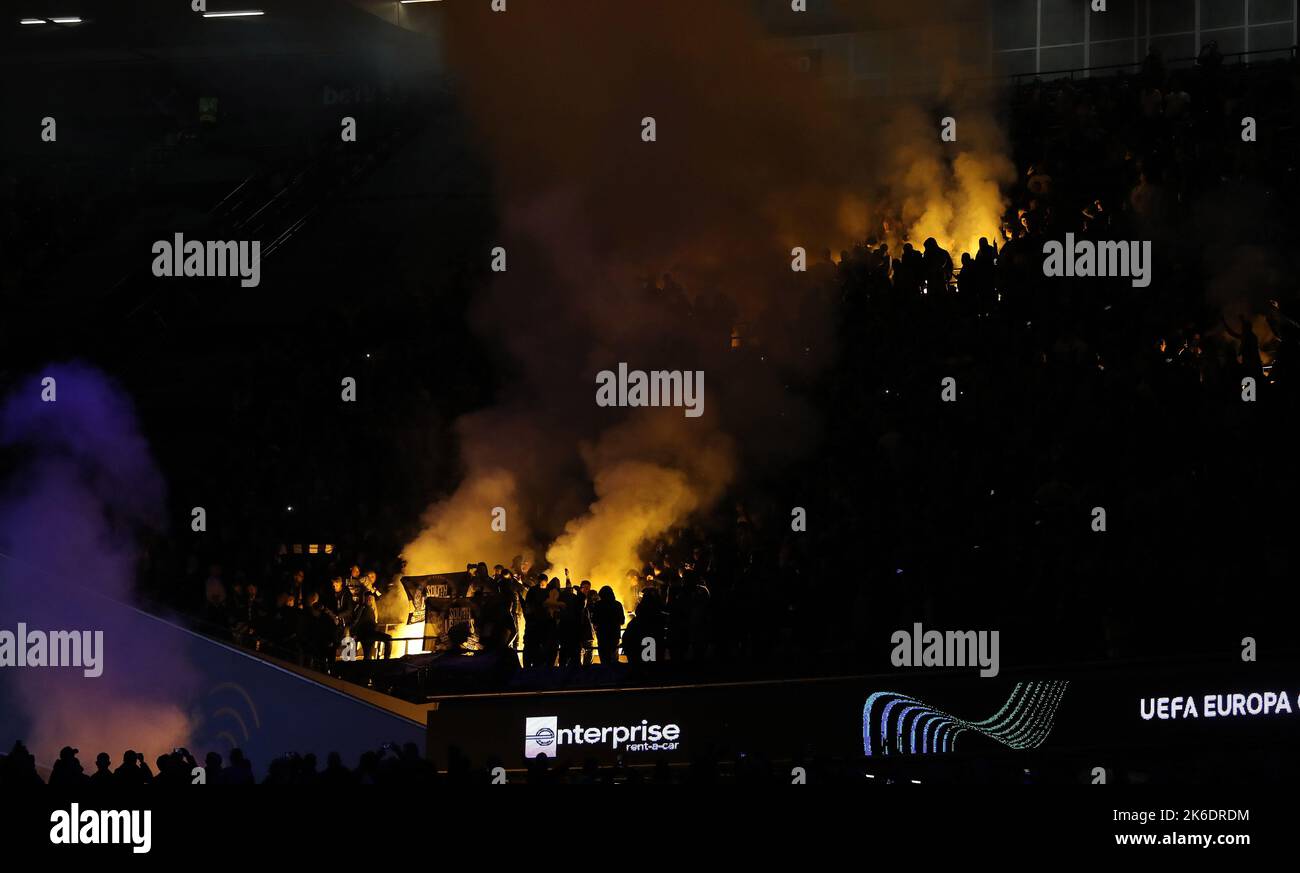 Anderlecht fans light flares hi-res stock photography and images - Alamy