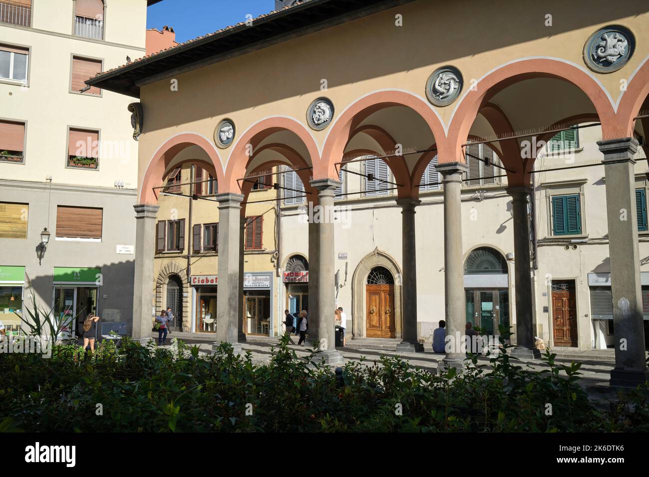 Piazza Dei Ciompi with the historic Loggia Del Pesce in Florence Italy ...