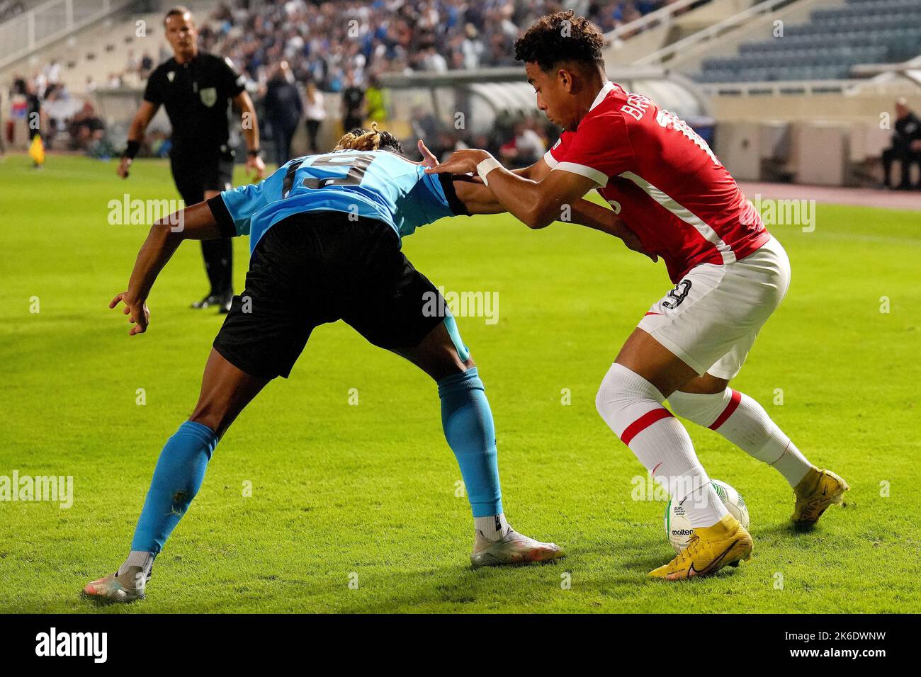 LIMASSOL - (lr) Euclides Cabral of Apollon Limassol FC, Myron van ...