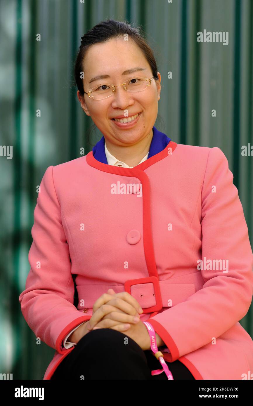 Acaemic hi-res stock photography and images - Alamy