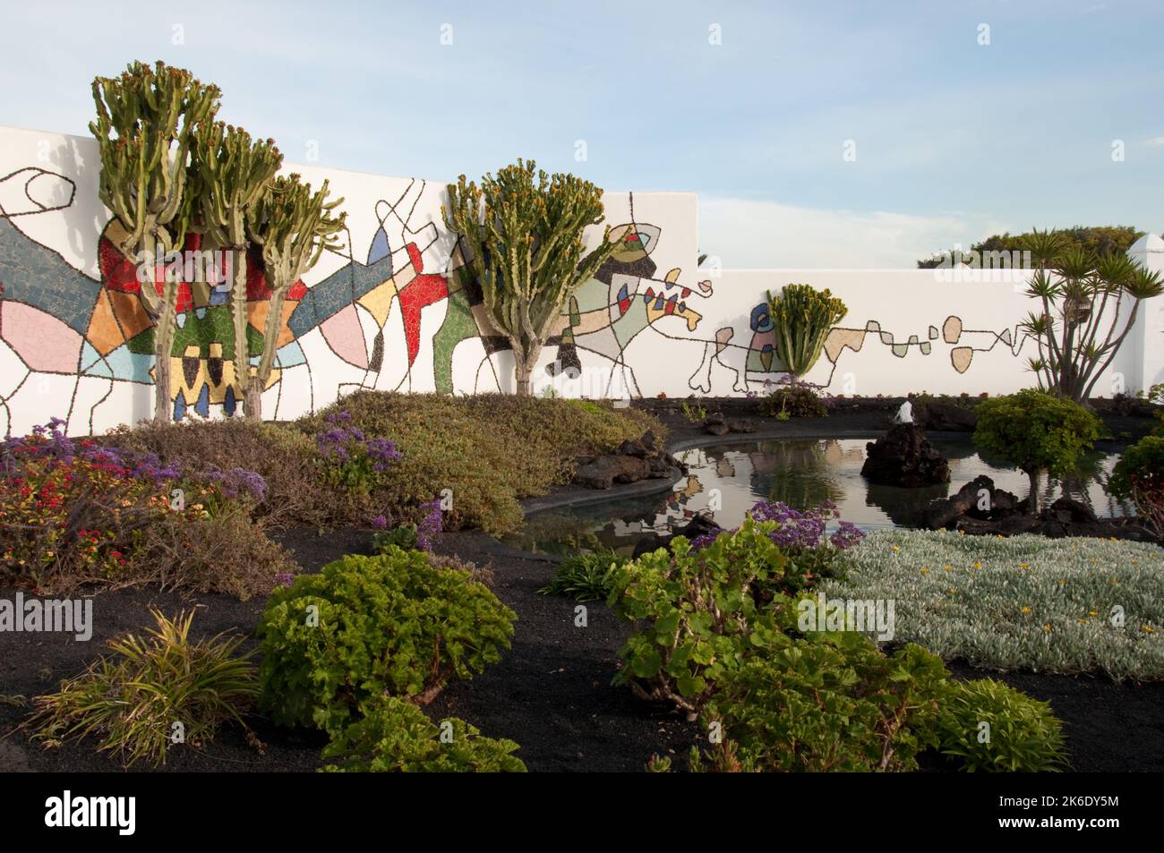 Garden and walls, Fundacion Cesar Manrique Fundacion, Tahiche ...