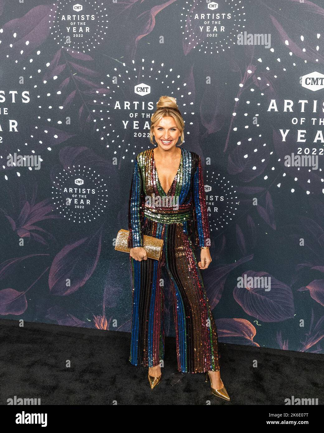 Nashville, USA. 12th Oct, 2022. Kimberly Kelly walks the arrival carpet ...
