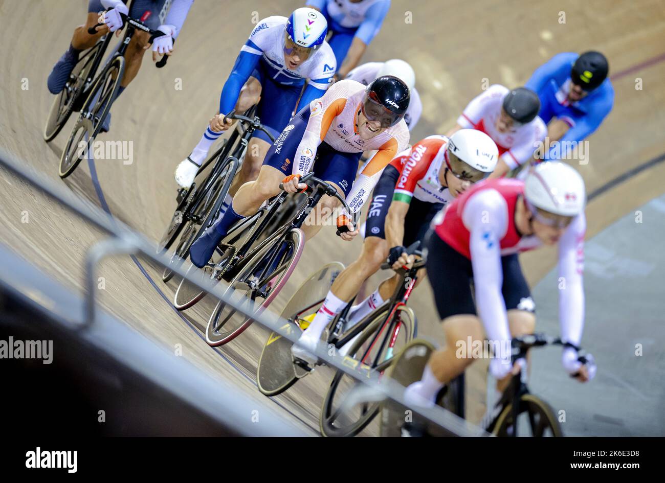 2022-10-13 21:24:38 SAINT-QUENTIN-EN-YVELINES - Roy Eefting in action ...