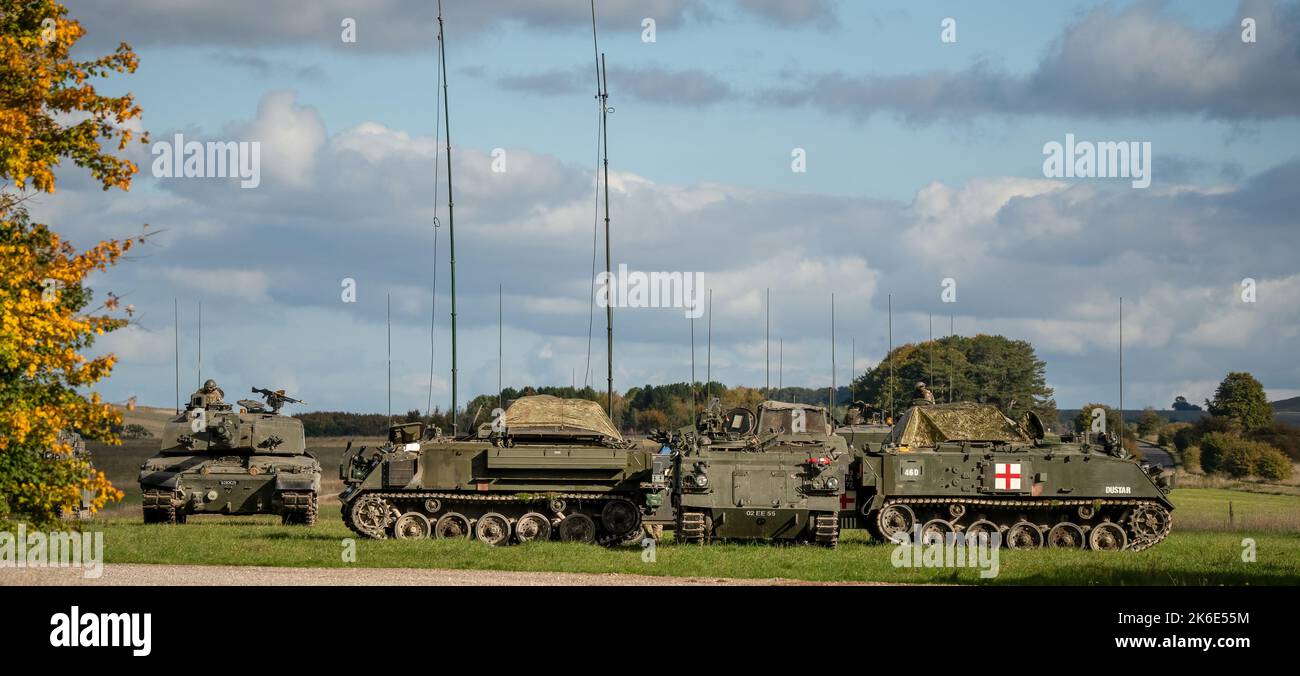 British army Challenger II 2 FV4034 battle tanks with Bulldog FV432 ...