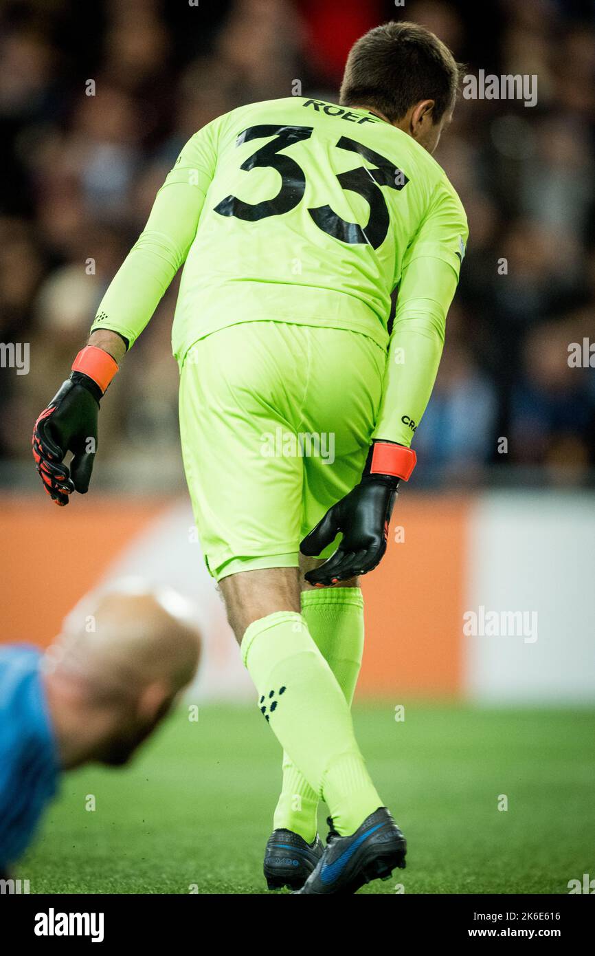 Stockholm, Sweden, 13 October 2022, Gent's goalkeeper Davy Roef ...