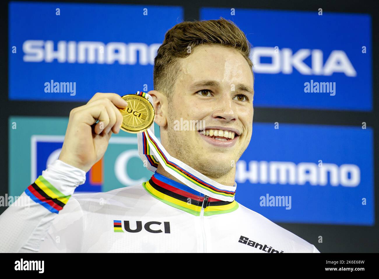 2022-10-13 21:56:12 SAINT-QUENTIN-EN-YVELINES - Harrie Lavreysen with ...