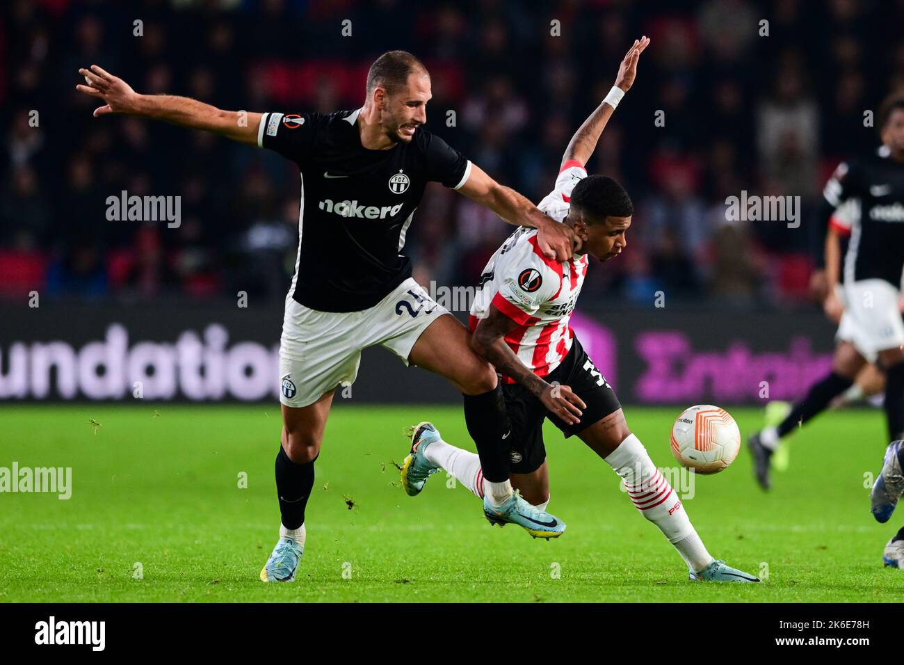 EINDHOVEN - (lr) Nikola Katic of FC Zurich, Moreira de Oliveira Savio ...